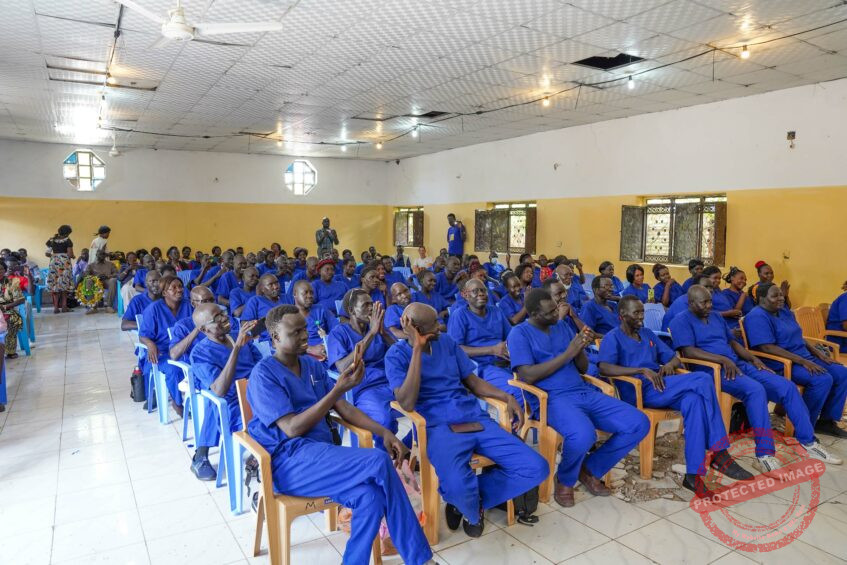 64 health workers graduate from MSF's academy in Upper Nile - Eye Radio