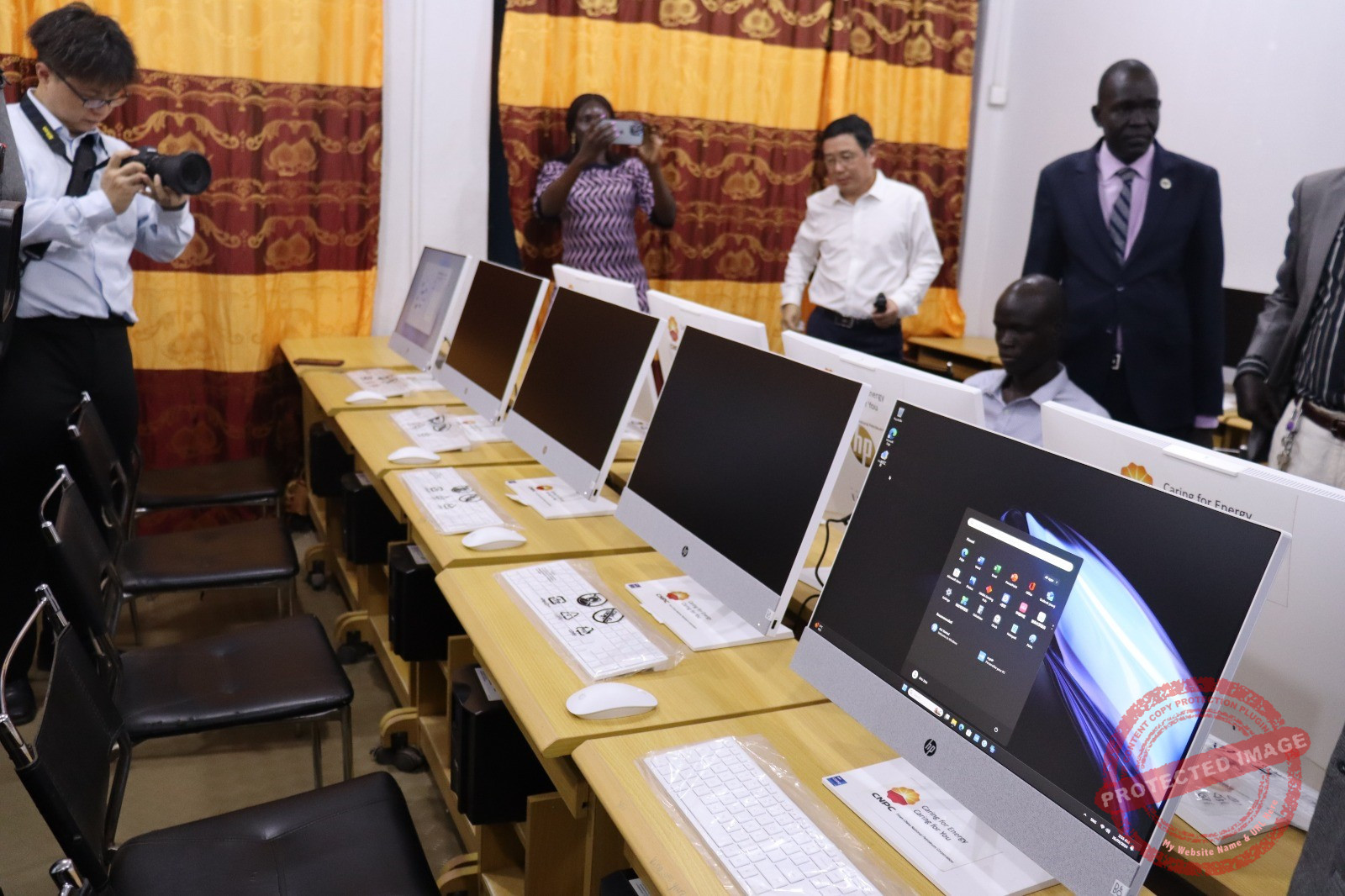 Chinese oil firm CNPC donates 20 computers to University of Juba - Eye ...